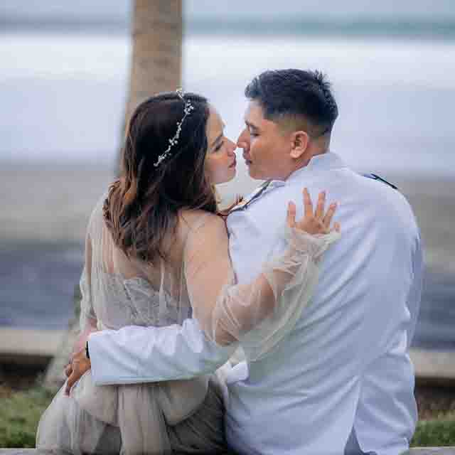 Dede dan Ami - invitebali